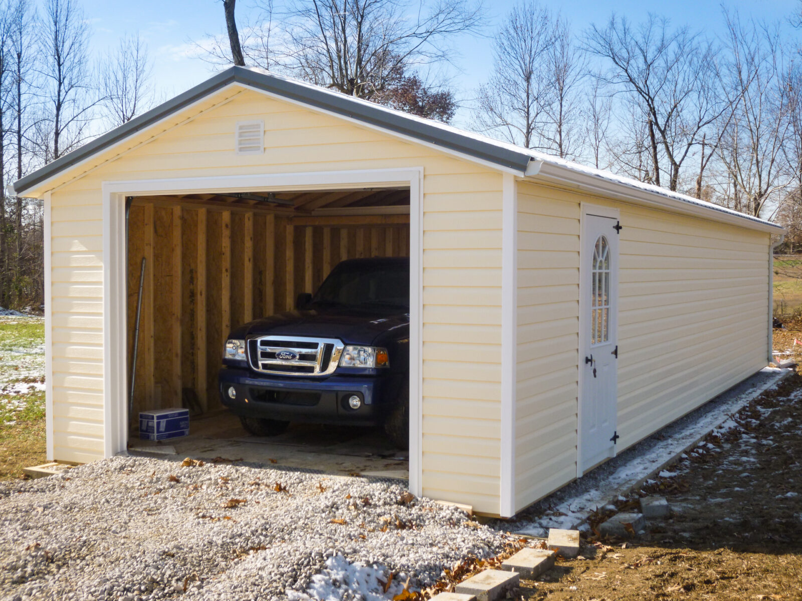 Garage Photos - Esh's Utility Buildings